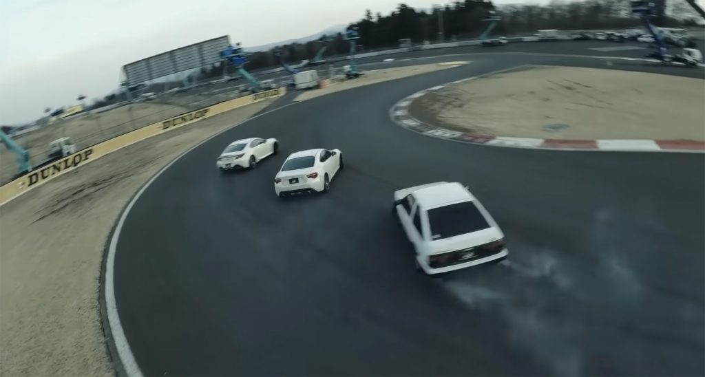 30秒をドローンカットで表現したトヨタのTVCM「GR86 [THE FR]」～ ドリフトする3台のGR86に 飛び込むFPVドローン | VIDEO SALON.web | 映像制作・動画 ...