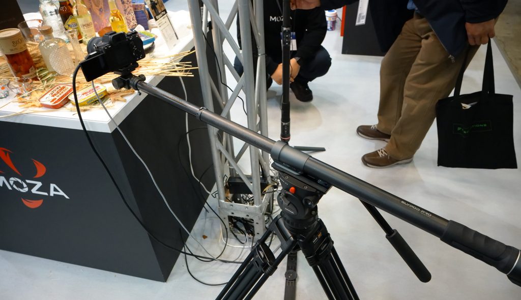【Inter BEE 2022】ケンコー・トキナー、反射式望遠レンズやMOZAの新製品 | VIDEO SALON.web | 映像制作・動画編集のための月刊誌ビデオサロンが運営するWebマガジン
