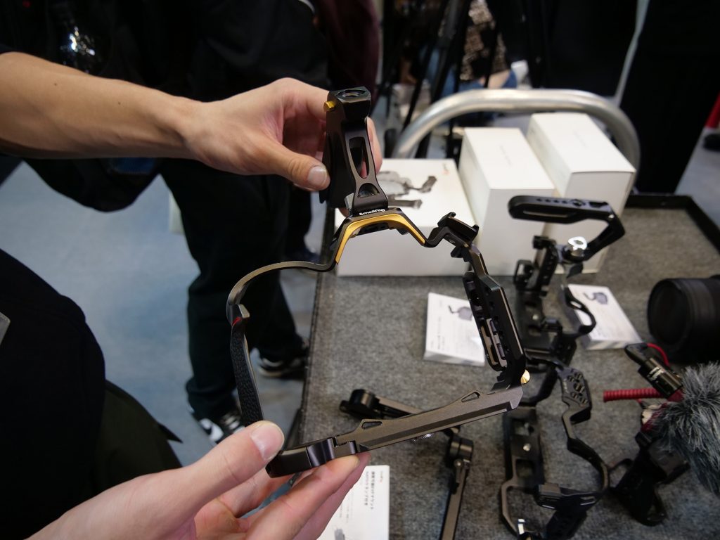 【Inter BEE 2023】SmallRigはリグやケージを多数展示 | VIDEO SALON.web | 映像制作・動画編集のための月刊誌ビデオサロンが運営するWebマガジン