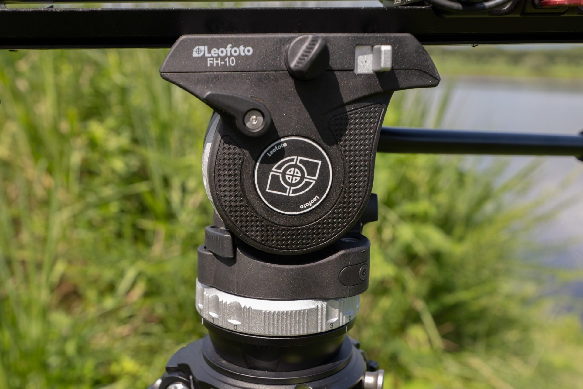 Leofoto撮影GEARレポートvol.10 現場検証編〜FH-10とLM-363Cの組み合わせは、ネイチャー映像作家の現場で使えるか？ | VIDEO SALON.web | 映像制作 ...